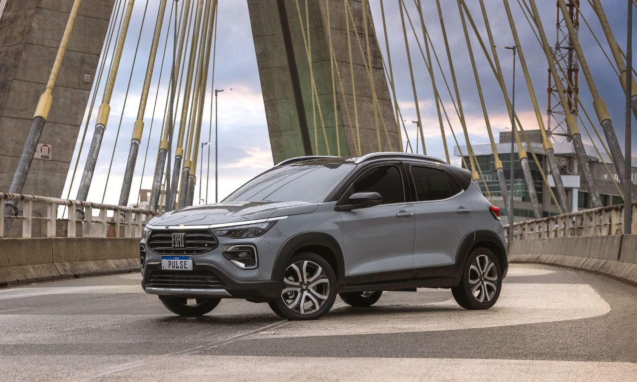 Cinza Moonstone: A Cor que Está Conquistando os carros 23/24 - CarSoul